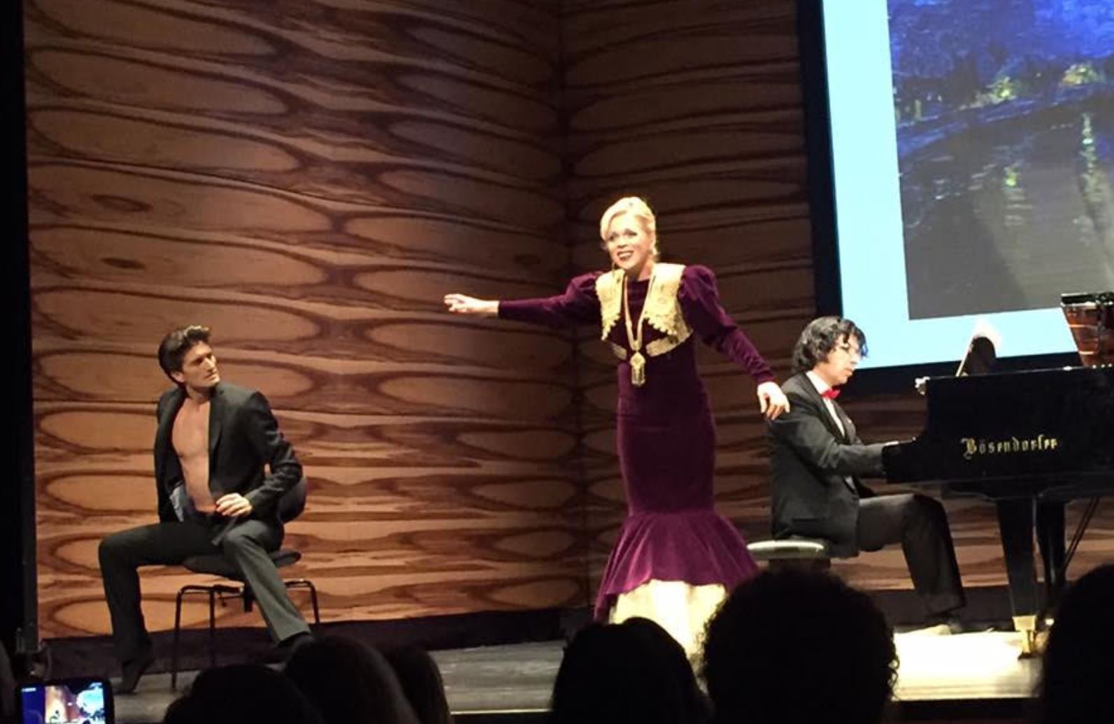 Inva Mula mbajti koncert në Vjenë - Albinfo