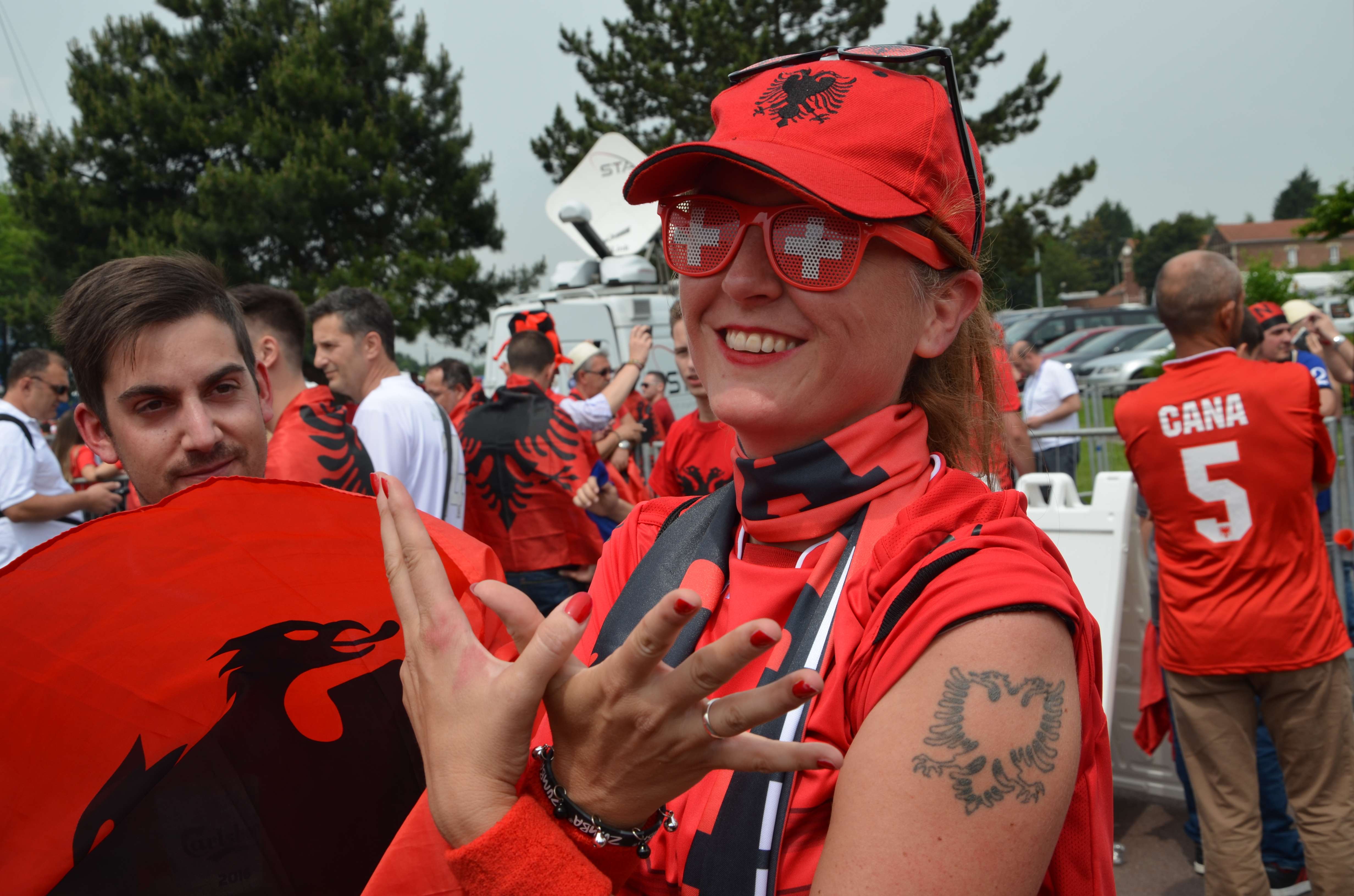 Dokumentari për lidhjet e forta njerëzore midis Zvicrës dhe Shqipërisë ...