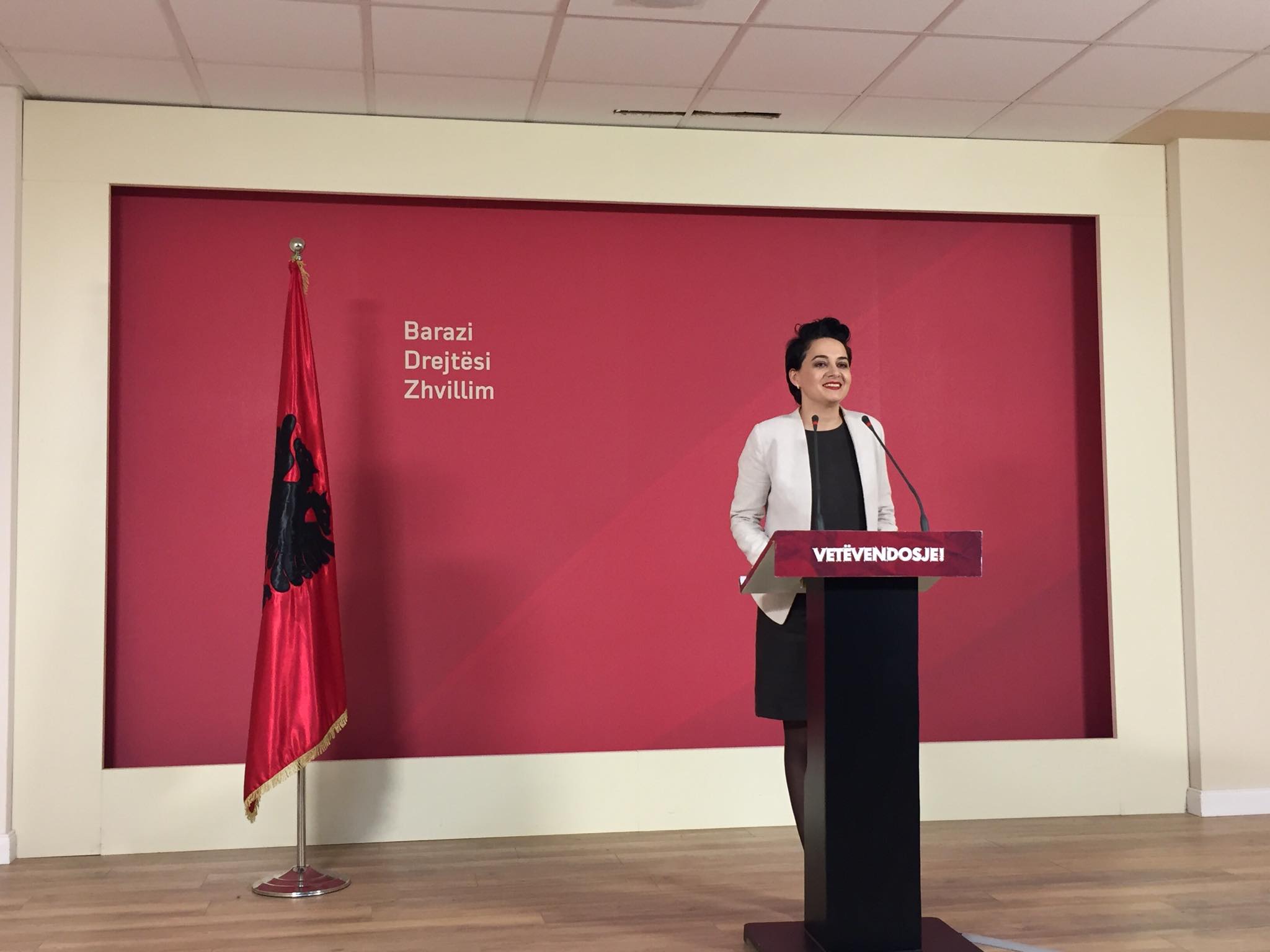 Fitore Pacolli: "BE thotë se sivjet s’ka heqje vizash", e mohon Deliu ...