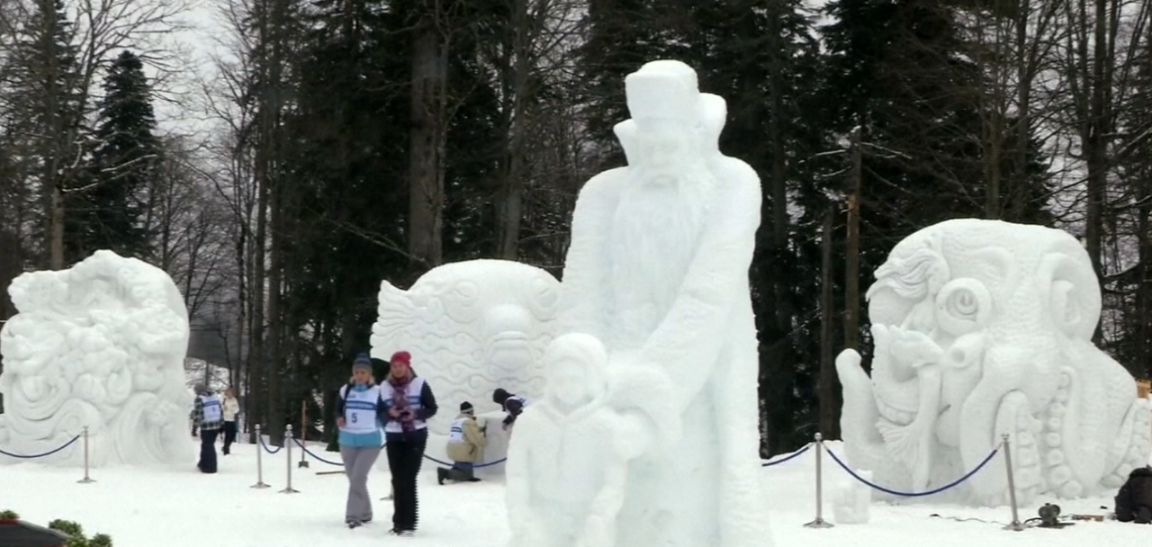 Skulpturat prej akulli në Sochi të Rusisë - Albinfo