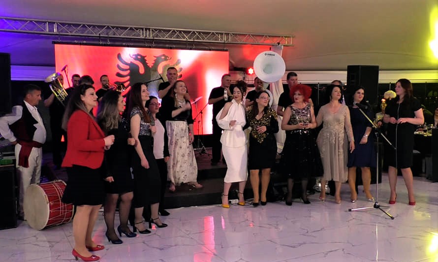 “Dasma e madhe” në Kosovë, mblodhi 200 nuse nga Shqipëria - Albinfo