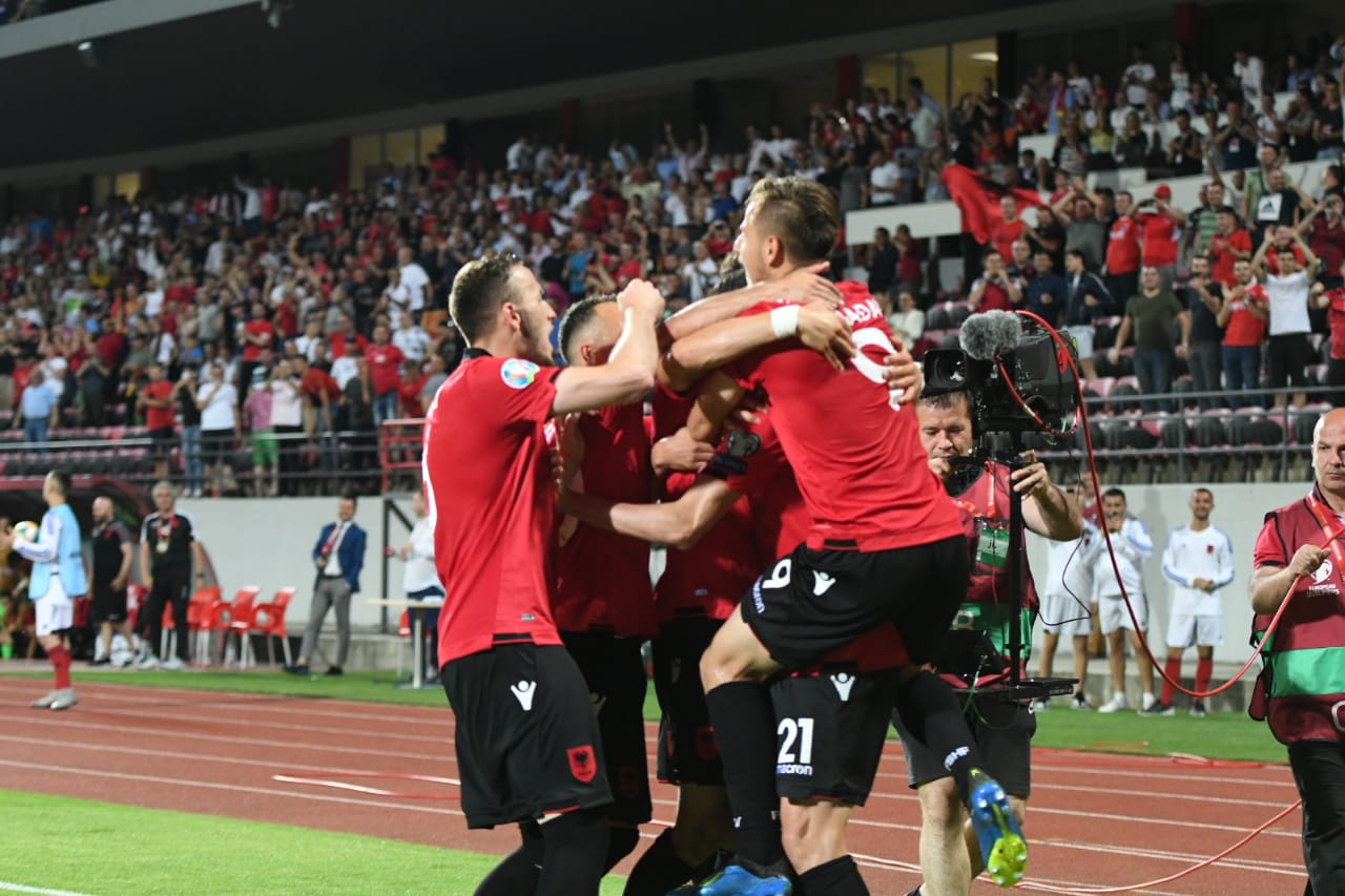 Renditja e FIFA-s: Shqipërisë i kushtojnë barazimet e fundit - Albinfo
