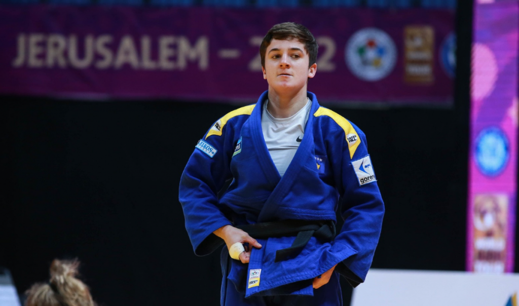 Xhudistja Laura Fazliu fiton medaljen e artë - Albinfo