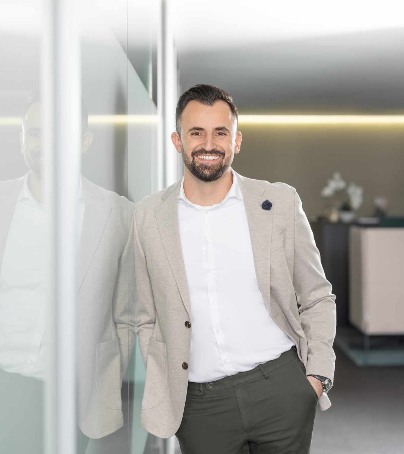 Rruga e sukseseve e Tahir Malokit - Albinfo