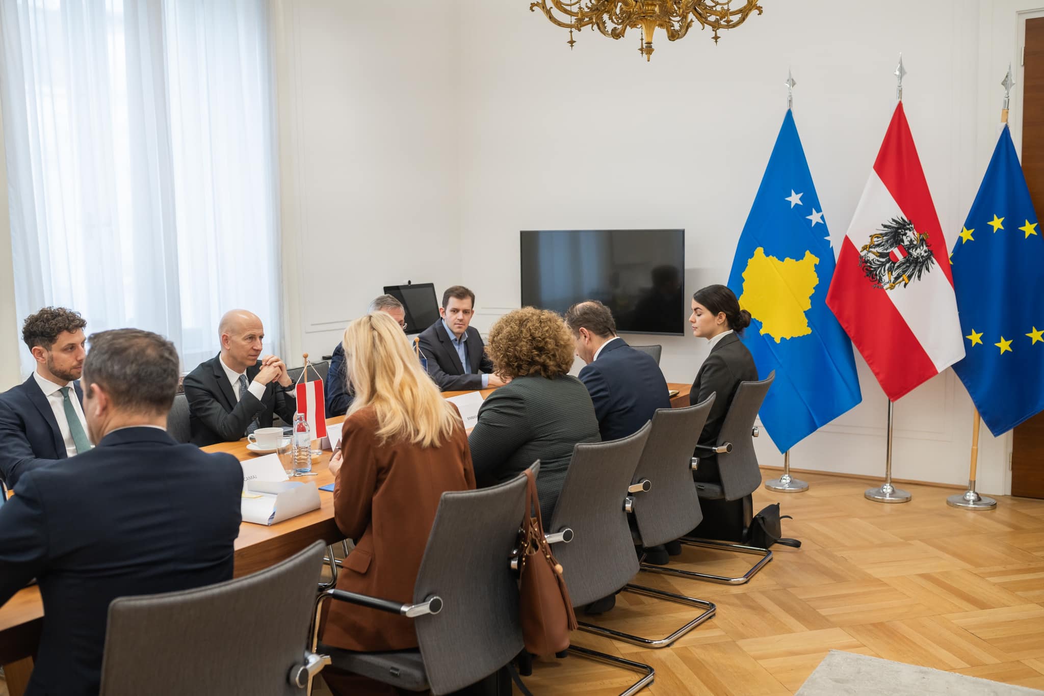 Anulohet takimi mes ministres Hajdari dhe Rrjetit të Bizneseve ... Anulohet takimi mes ministres Hajdari dhe Rrjetit të Bizneseve ...