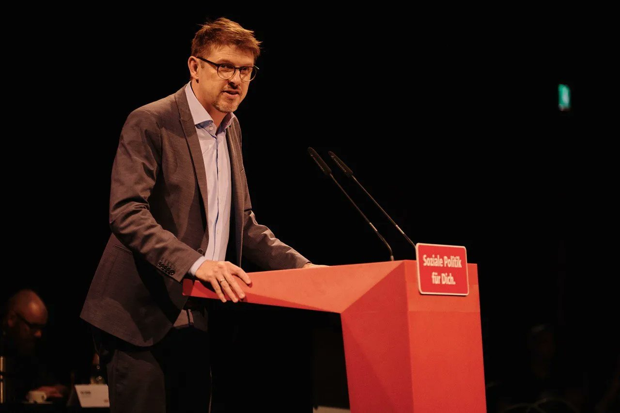 Gjermani: Sulmohet dhe lëndohet rëndë politikani i SPD-së - Albinfo