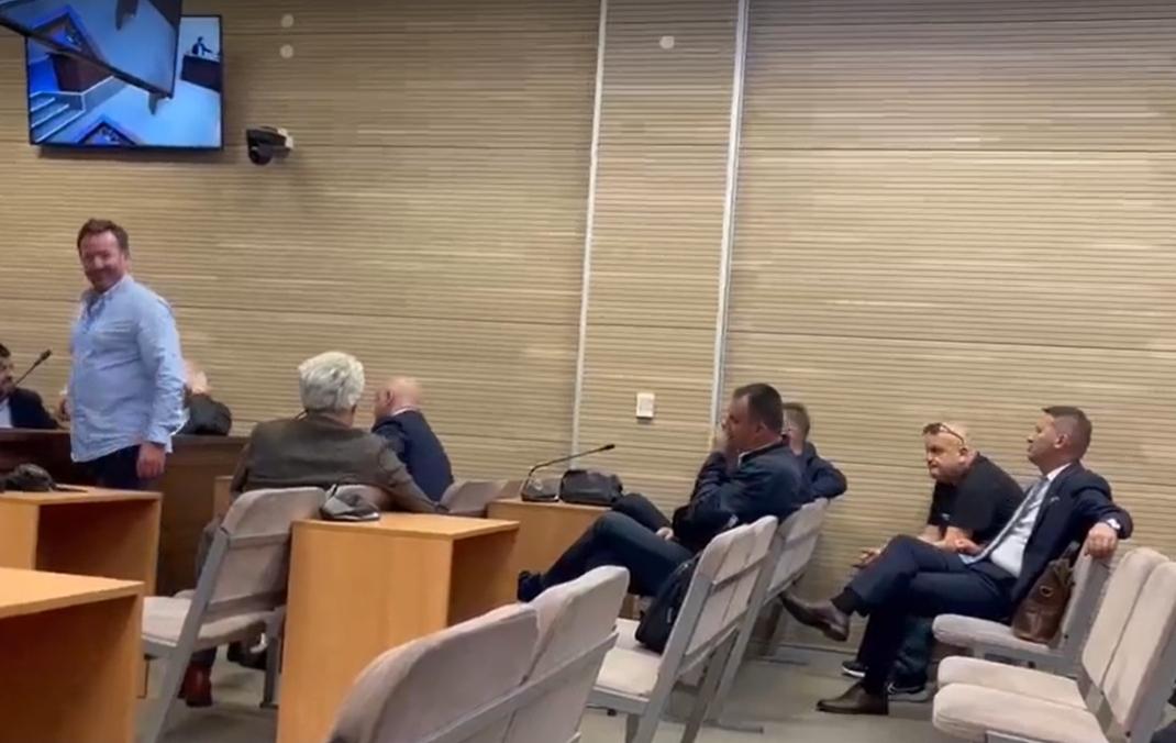 Agim Çeku dhe 9 të tjerë dënohen me nga 1 vit burg për rastin ...