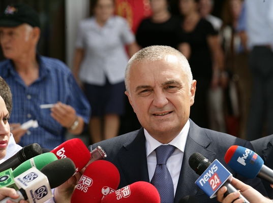 Ilir Meta e vë në "bast" pozitën e Presidentit - Albinfo